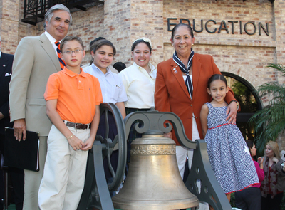 "[20th Anniversary] Photograph of UTB/TSC 20th Anniversary Celebration ...